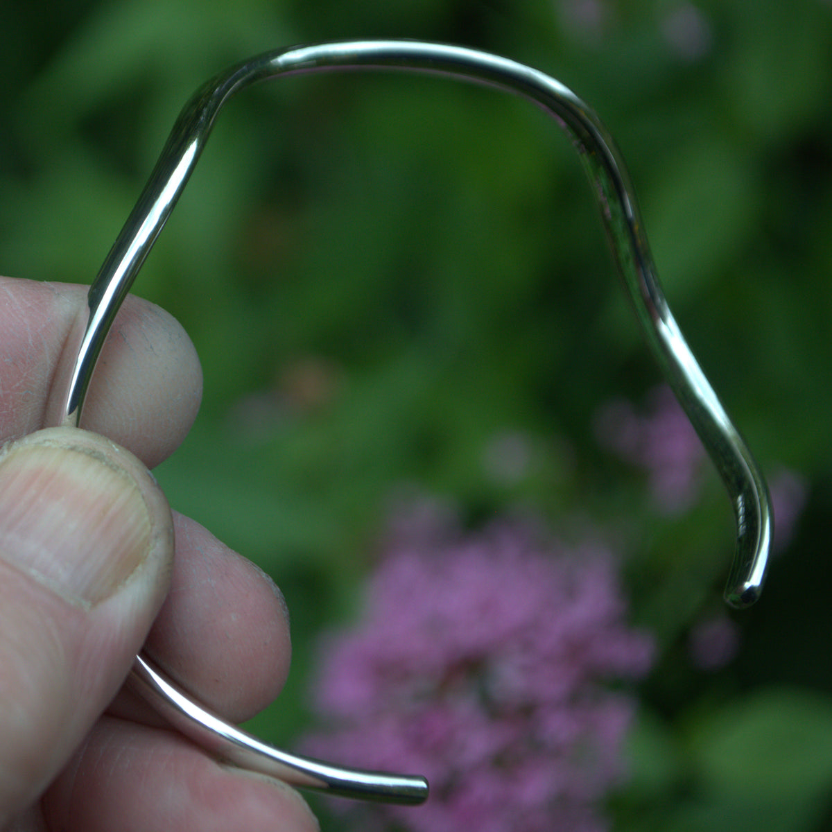 solid silver wave design bangle – Iceni Silvercraft